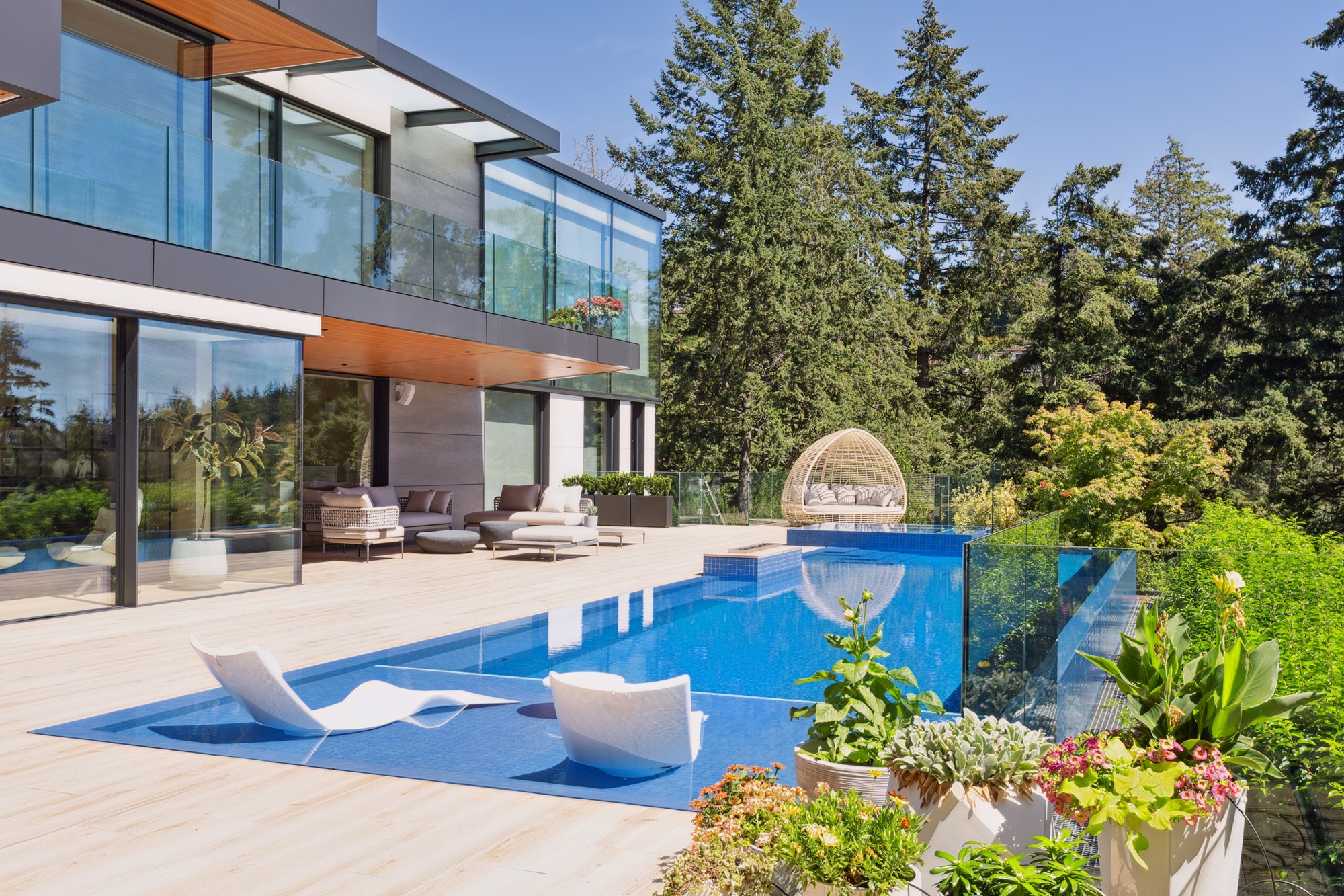 Modern Luxurious Swimspace Alka Pool